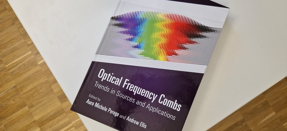 Bookchapter on Chip-Based Soliton Frequency Combs – Del'Haye Lab